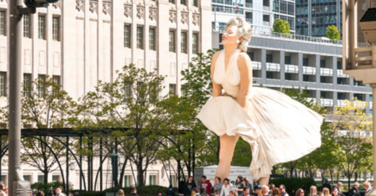 Thief saws off Marilyn Monroe statue in Hollywood | Inquirer News