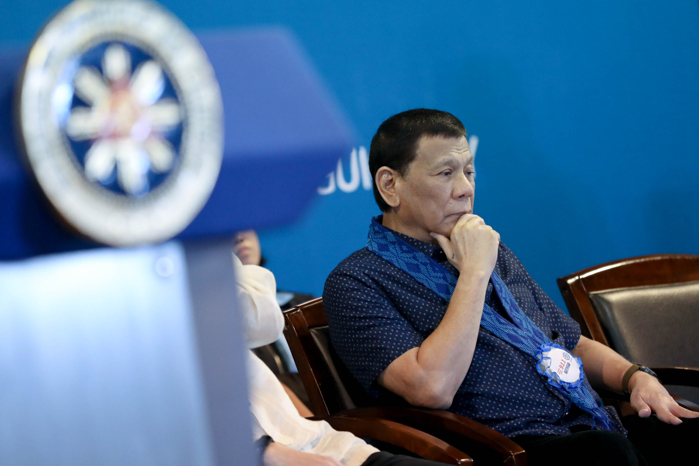 Duterte kneeling, praying to God: Spare us from ISIS | Inquirer News