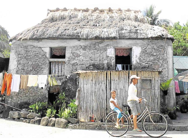 Rebuilding the Ivatan people’s heritage homes | Inquirer News