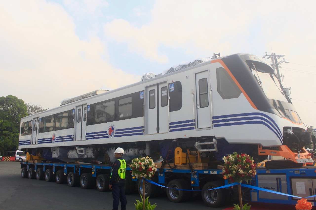 PNR’s new trains from Indonesia start rolling next week | Inquirer News