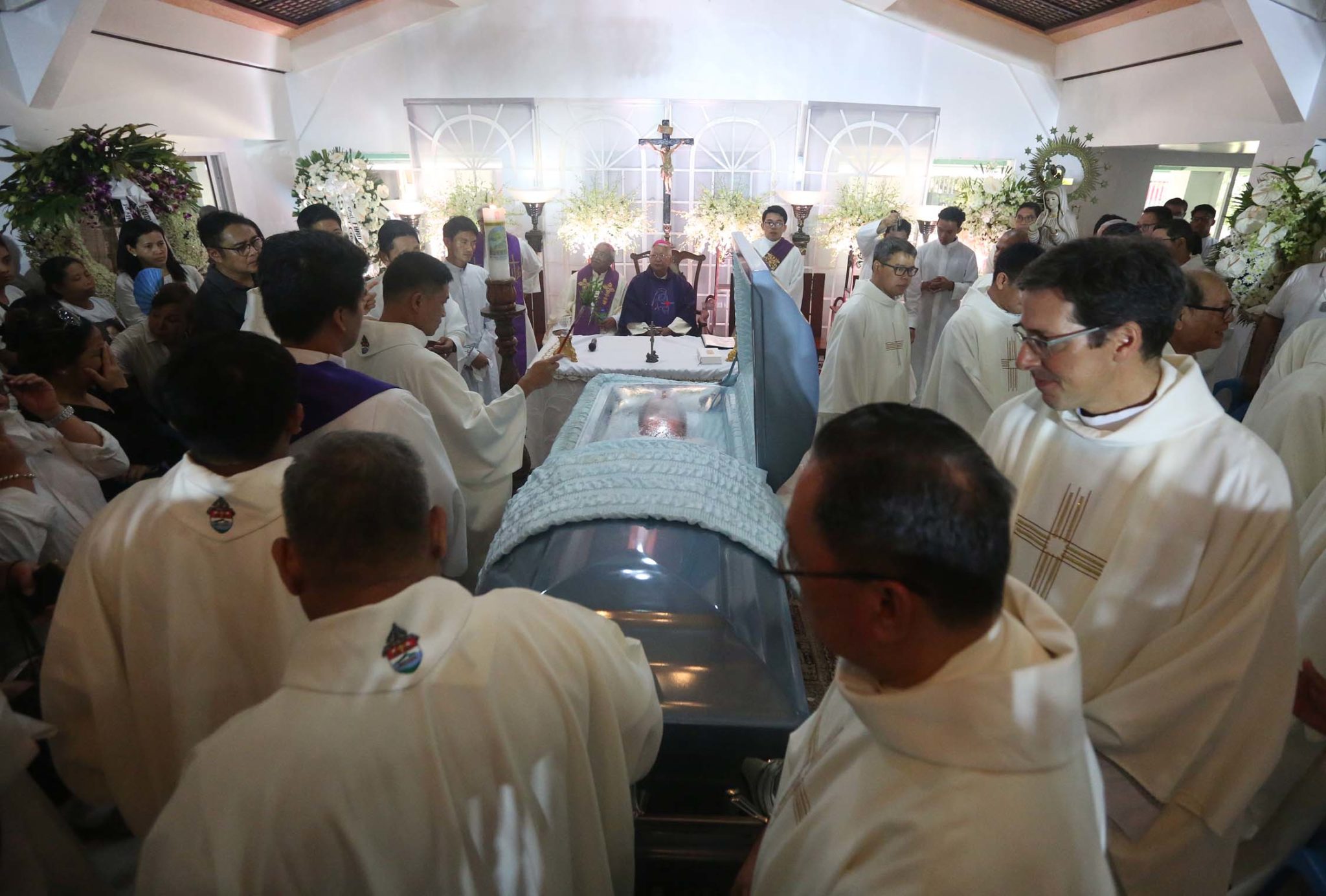 ‘Healing priest’ hailed as martyr in hometown | Inquirer News