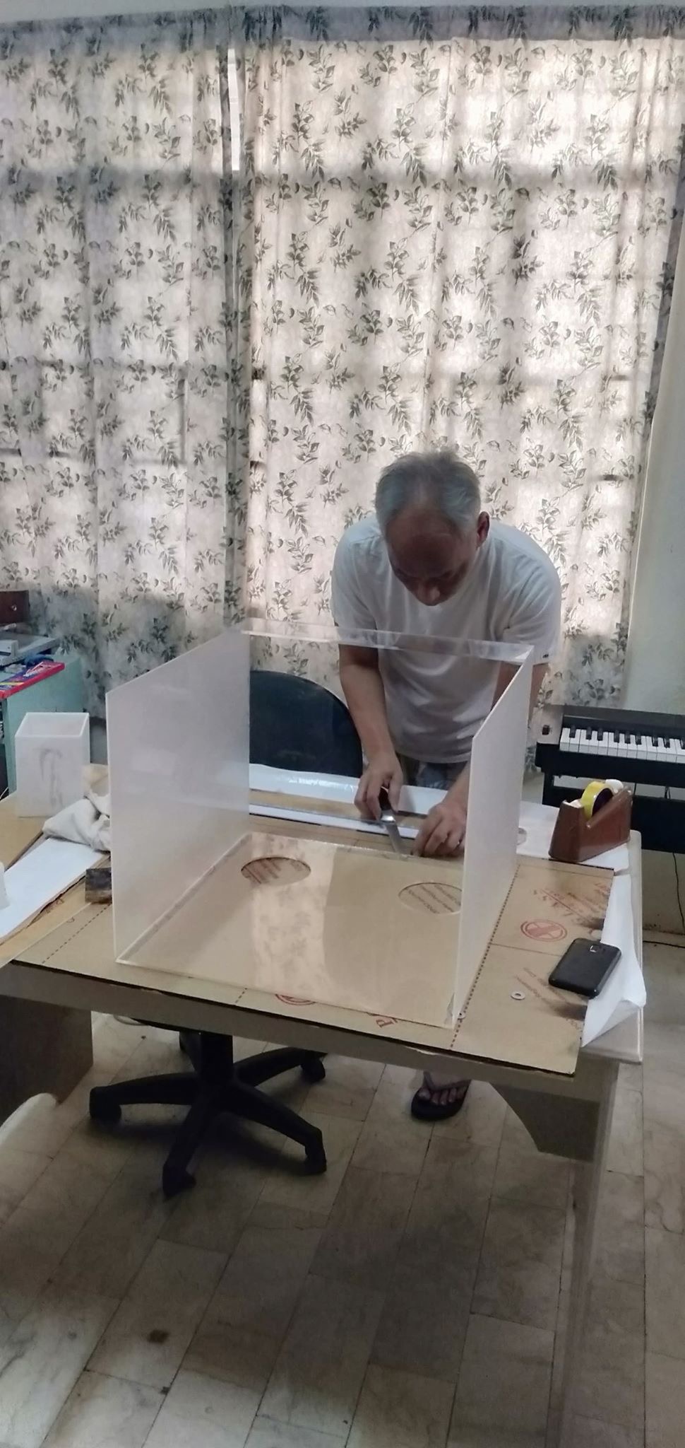 NUJP member manufactures improvised 'aerosol boxes' for COVID patients ...