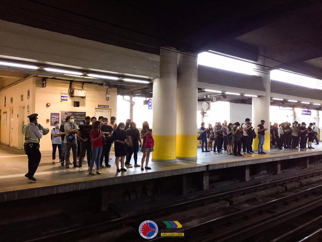 MRT-3 admin identifies sleeping persons on platform as security guards ...