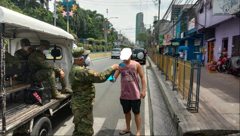 LOOK: Man seen walking without face mask gets one from army reservist ...