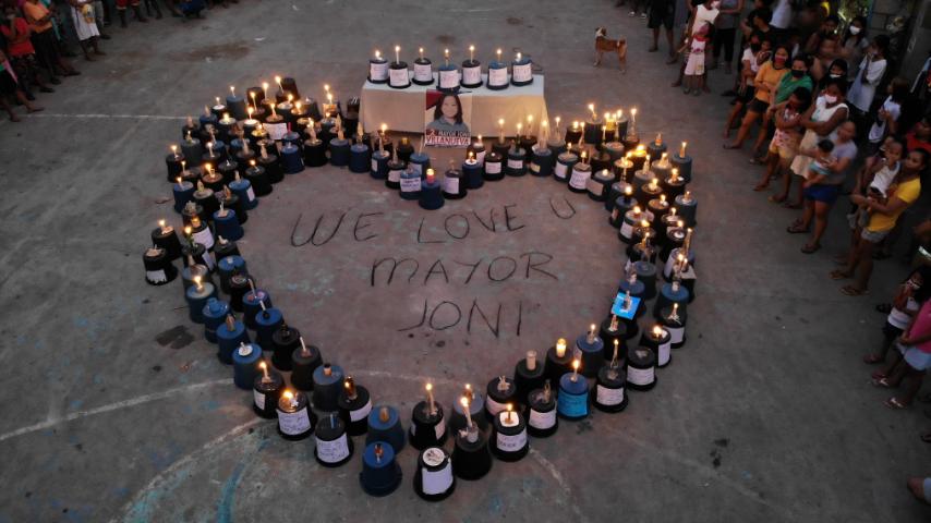 ‘Luksang Bayan’: Bocaueños light candles in tribute to late Mayor Joni ...