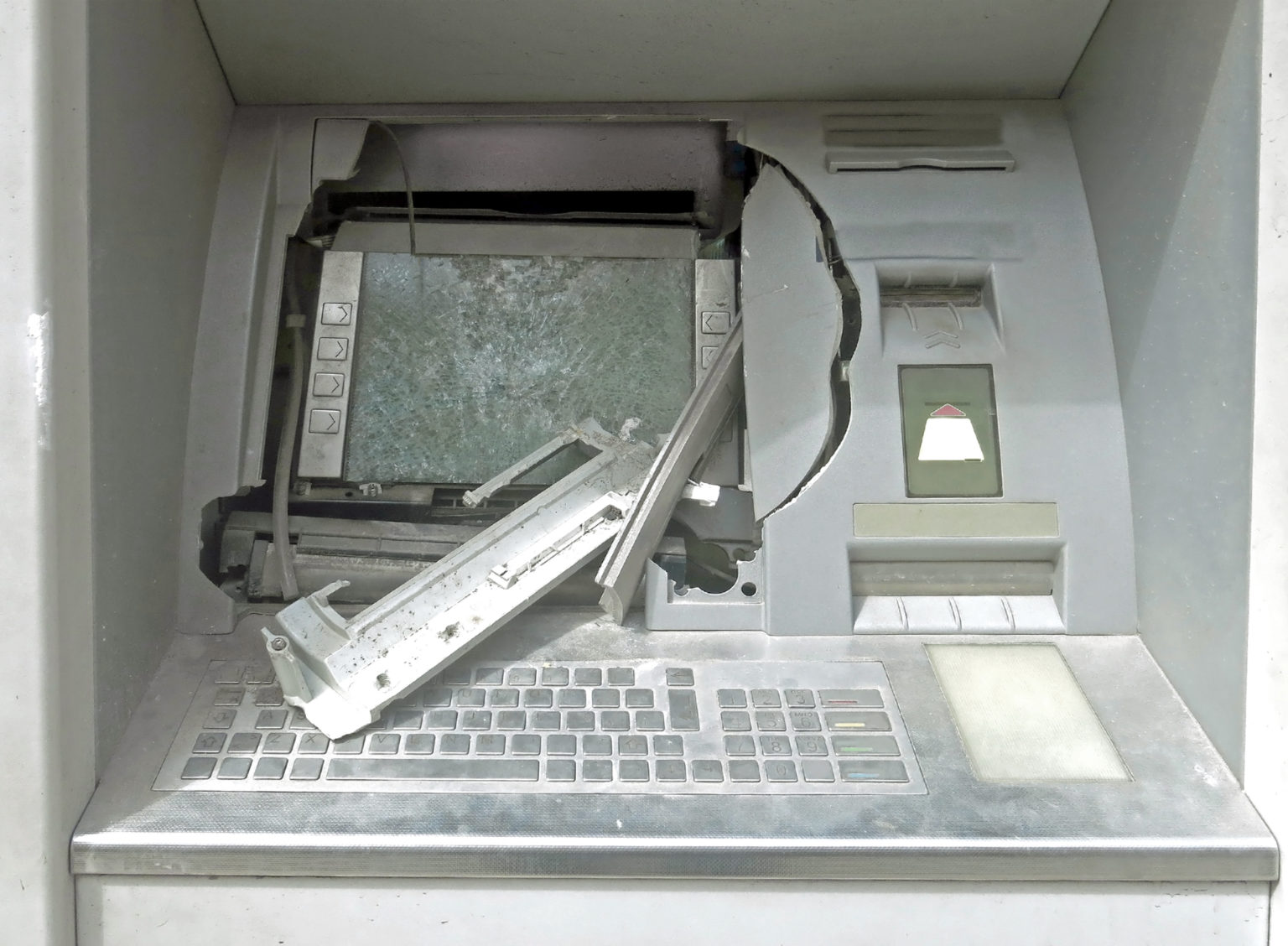 Farmer finds broken ATM at bottom of pond | Inquirer News