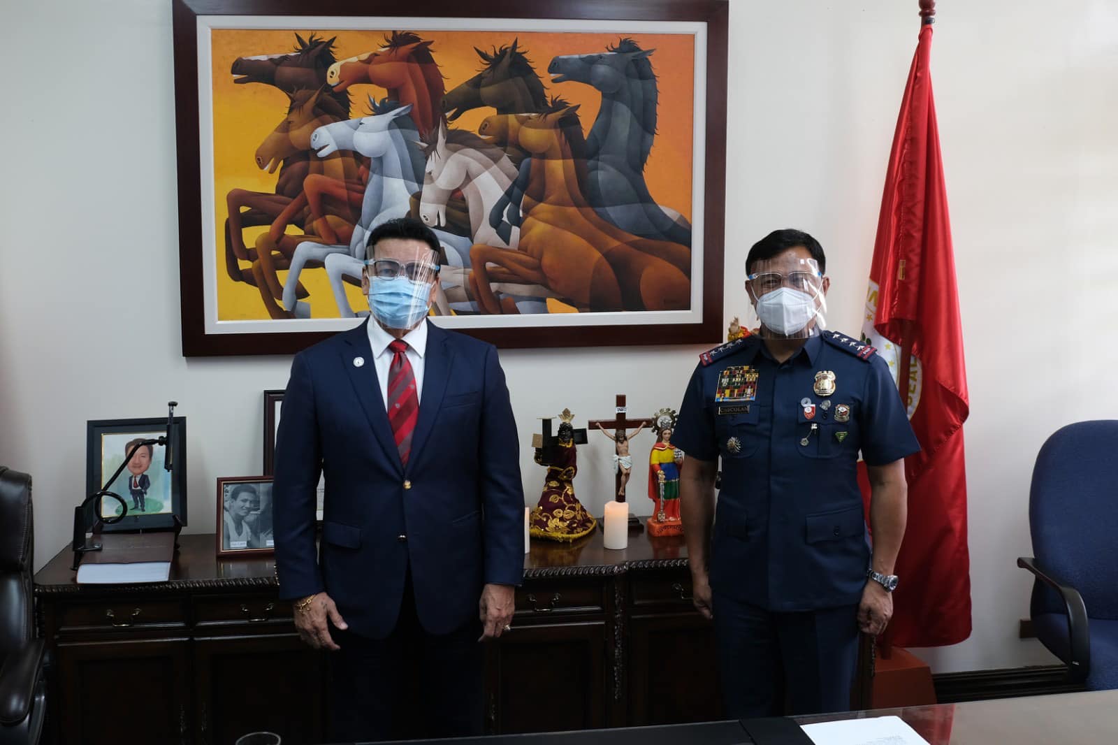 New PNP chief pays courtesy call on senators | Inquirer News