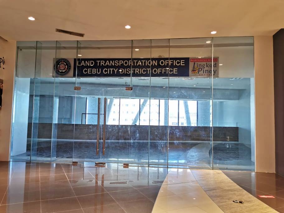 LTO-7 director denies allegations of widespread corruption | Inquirer News