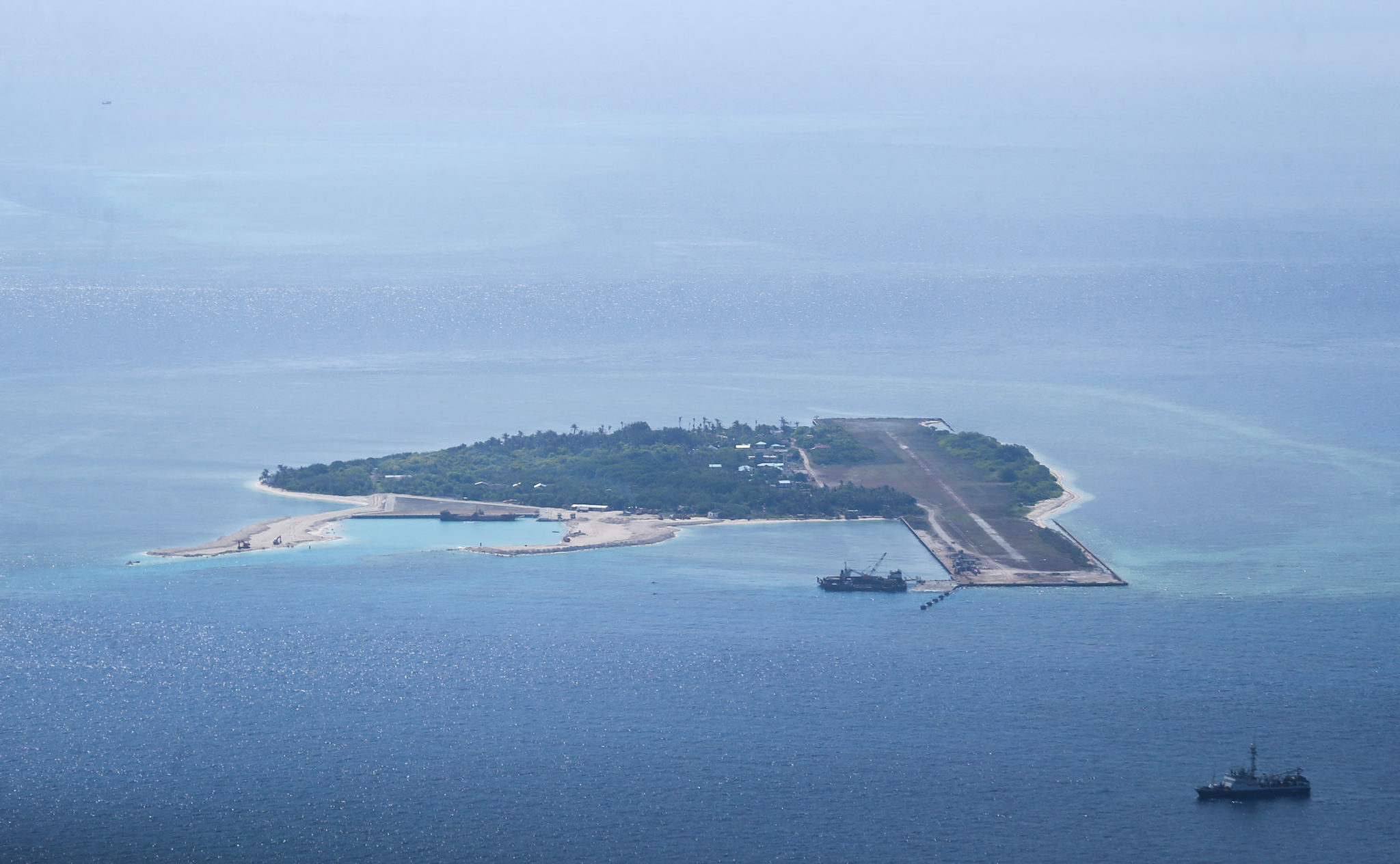Military chief inspects Kalayaan Island in Spratlys | Inquirer News