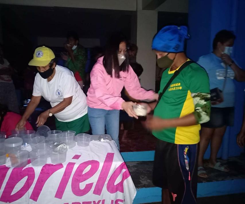 Groups, Makabayan bloc, provide aid to typhoon victims in Rizal ...