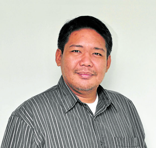 Inquirer executive Noli Navarro; 49 | Inquirer News