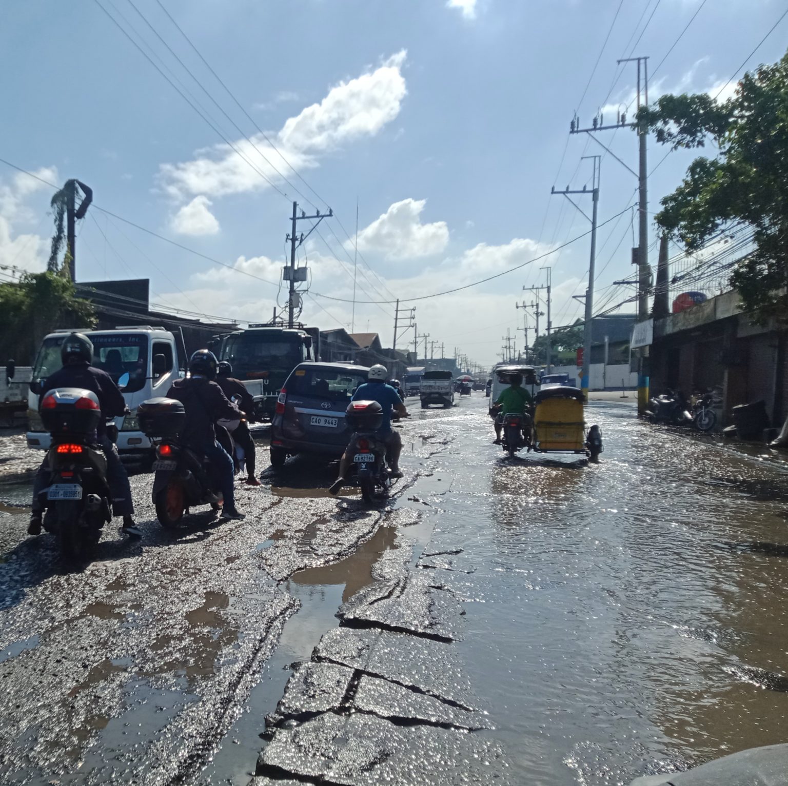 Repair of flood-hit Bulacan highway section seen to finish in 2021 ...