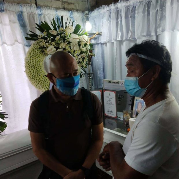 Running priest, lawyers offer help to family of Tarlac shooting victims ...