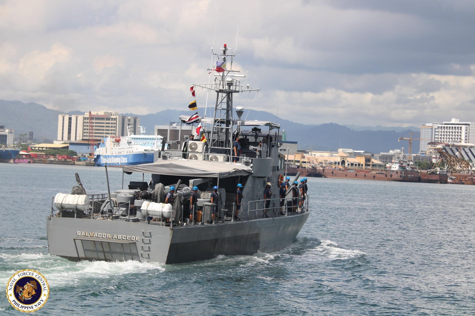7 ageing PH Navy ships, too costly to maintain, to retire in 2021 | Inquirer News