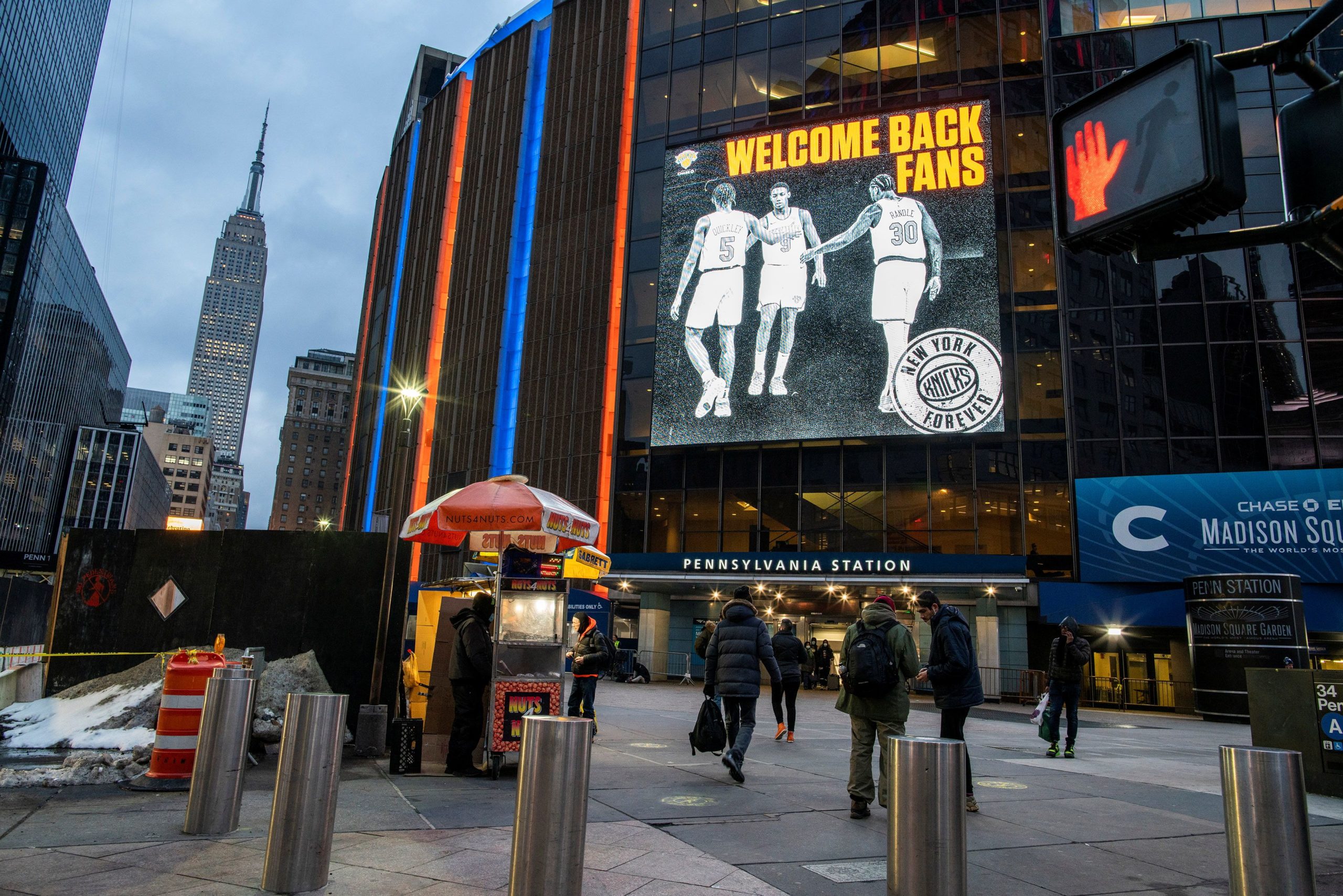 'Closer to normality': New York City arenas open doors to elated fans ...