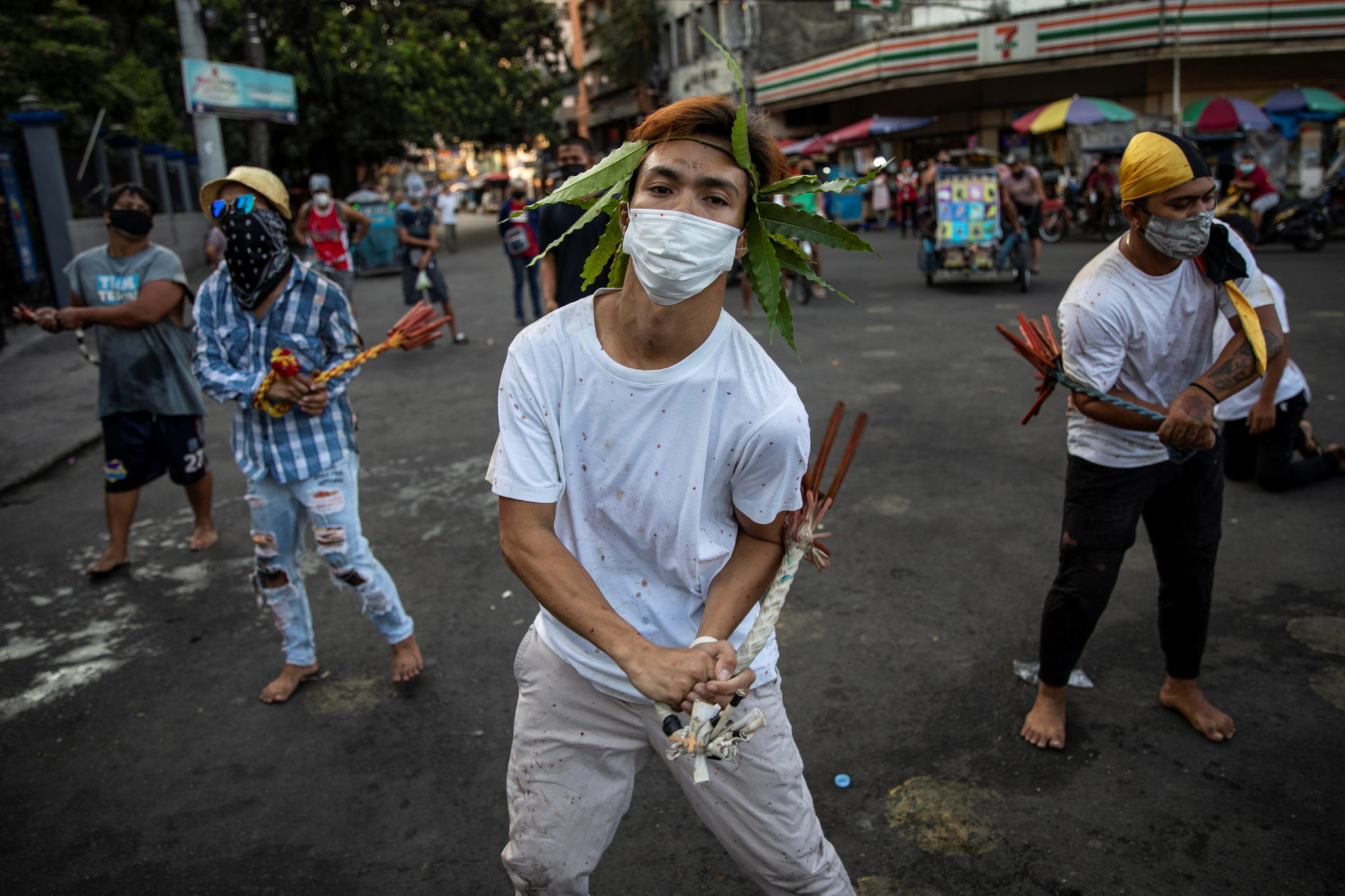 Filipino devotees self-flagellate for Easter, defying ban on gatherings ...