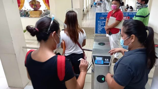 Cebu's biggest bus terminal goes cashless with use of 'tap cards ...
