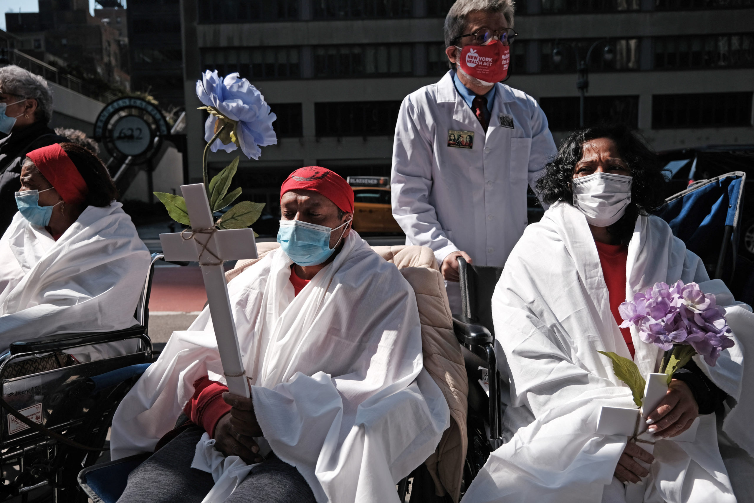 NYC to erect monument to pandemic essential workers | Inquirer News