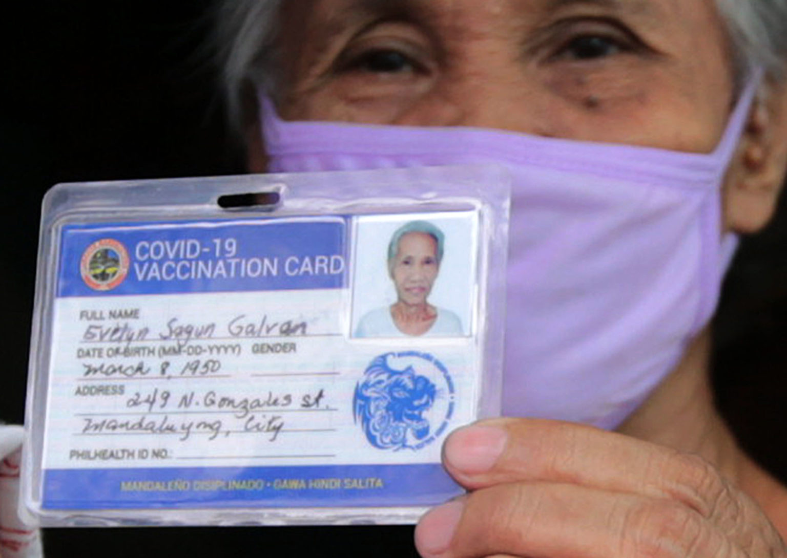 Weak signal a problem for digital COVID-19 vax certificates | Inquirer News