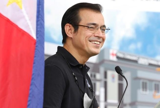 Moreno says he’s an alternative between ‘feuding parties’ | Inquirer News