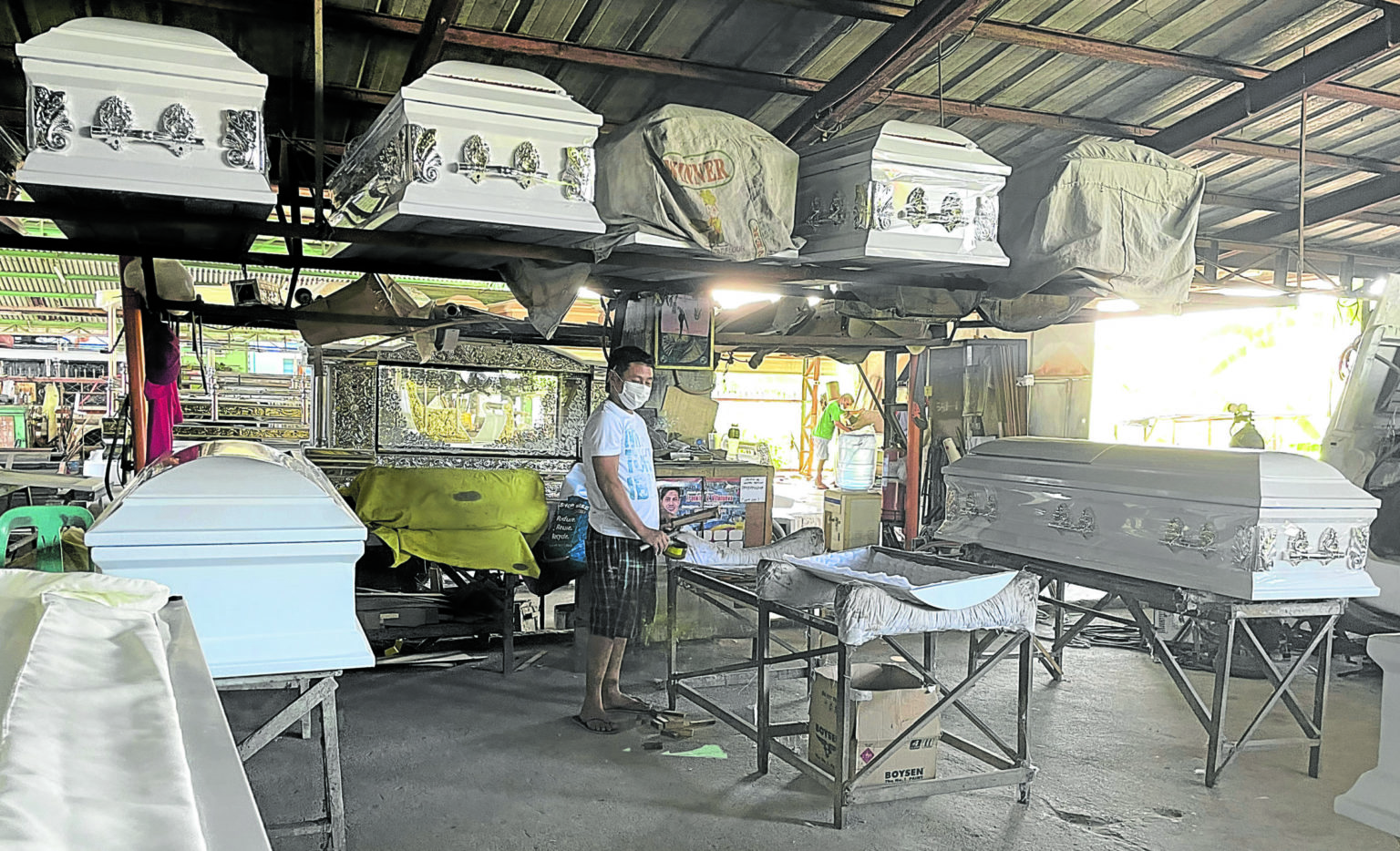 In PH coffin capital, death isn’t good news | Inquirer News