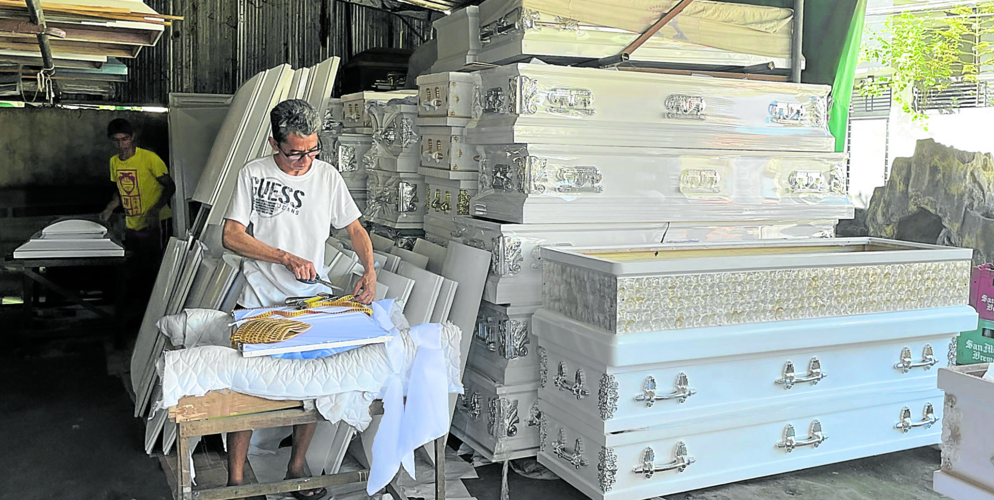 In PH coffin capital, death isn’t good news | Inquirer News