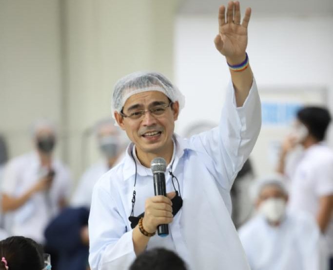 Isko Moreno visits three Pampanga factories to listen to ordinary ...