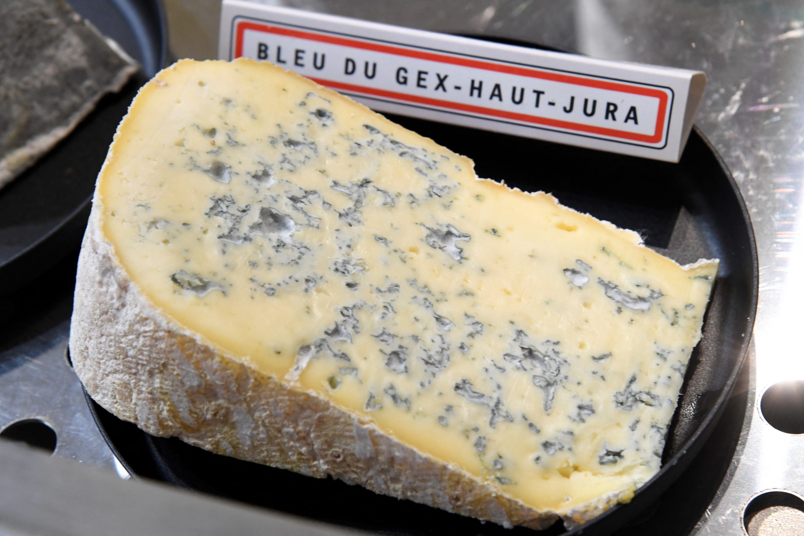 Humans enjoyed blue cheese and beer 2,700 years ago--study | Inquirer News
