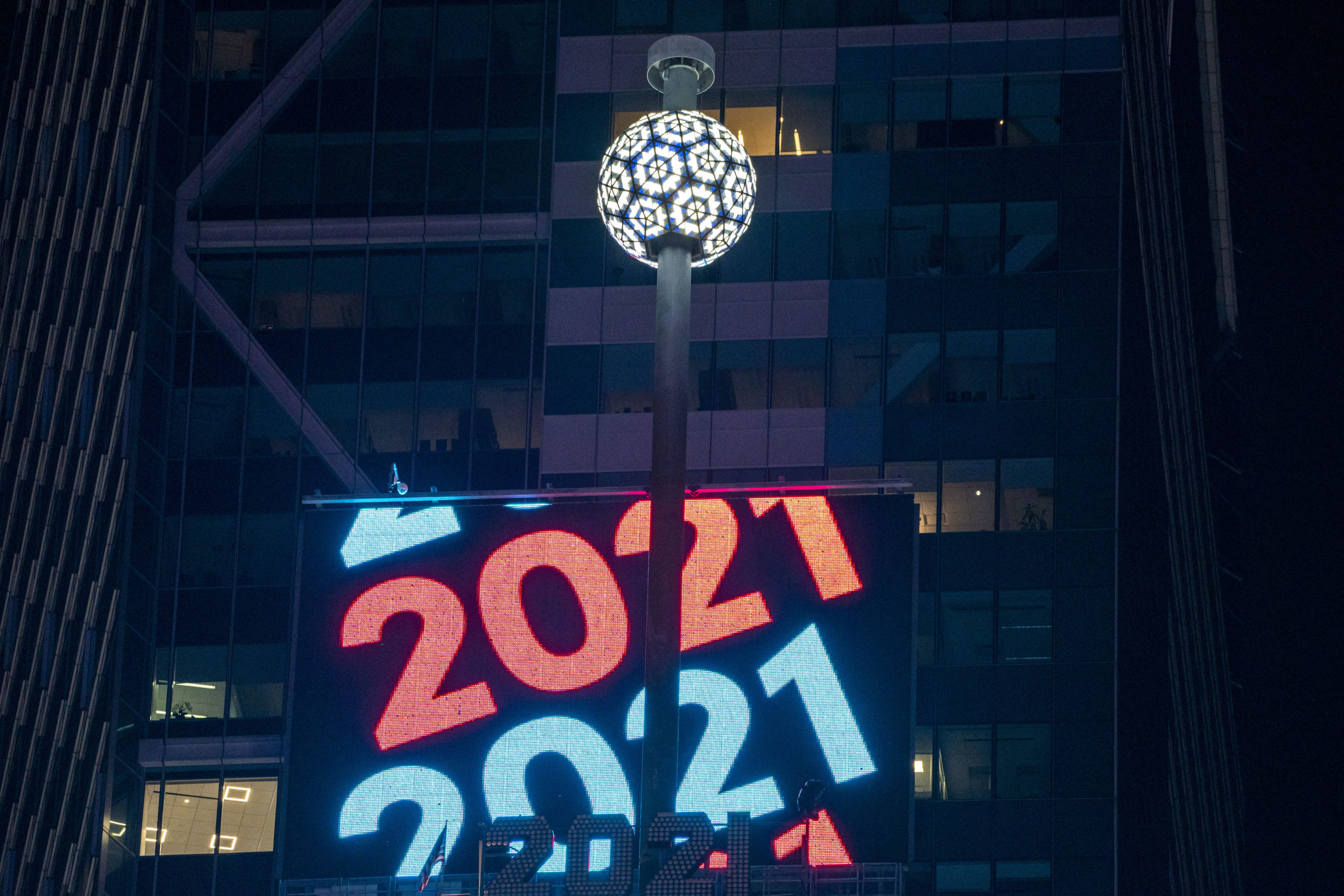 New York to welcome back crowds to Times Square on New Year's Eve ...