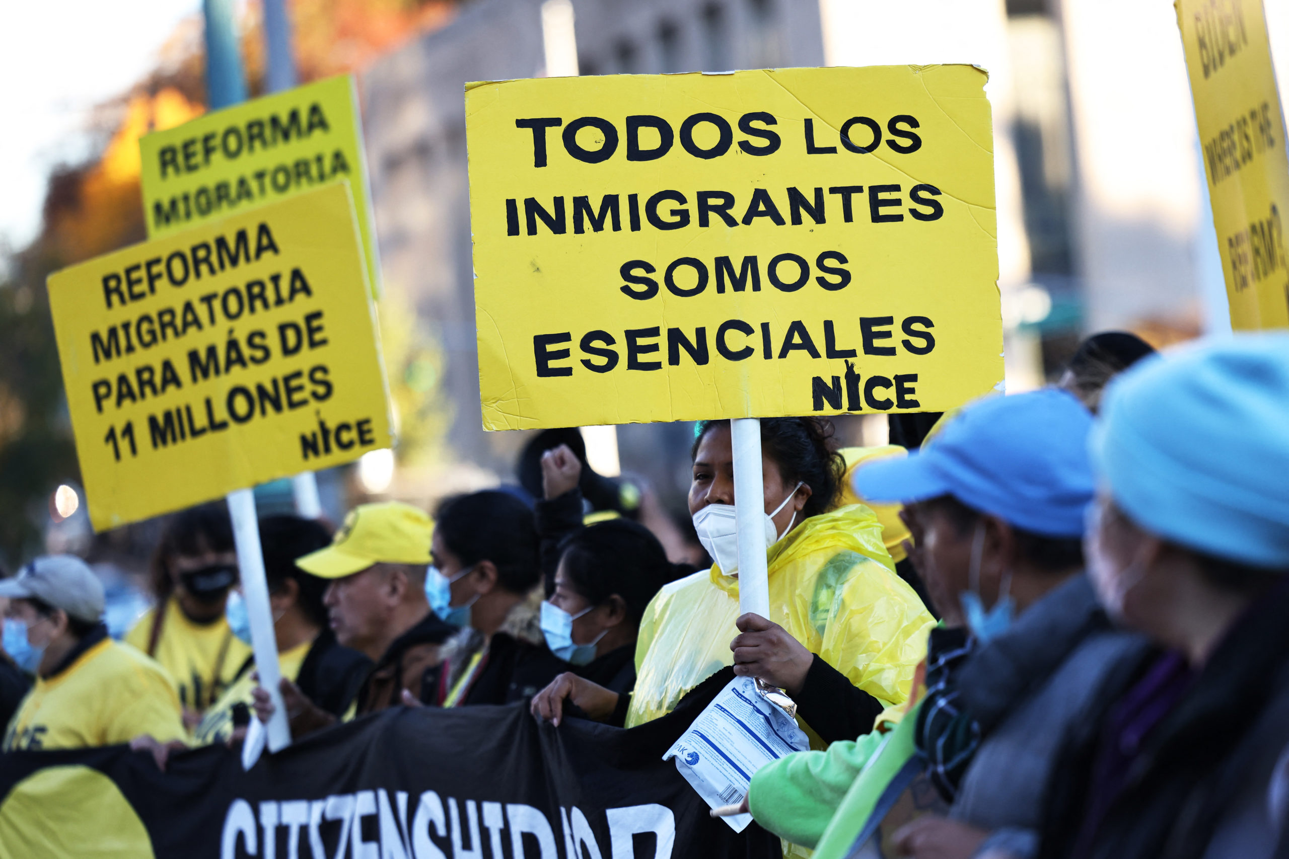 Would-be immigrants see hope in re-opened US border | Inquirer News