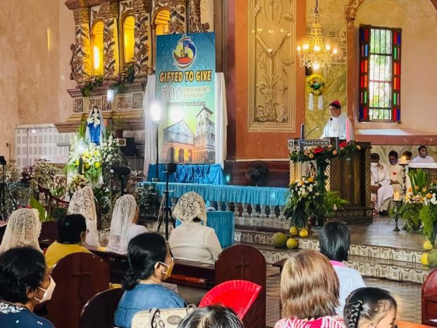 Catholics in Tagbilaran City celebrate feast of immaculate | Inquirer News