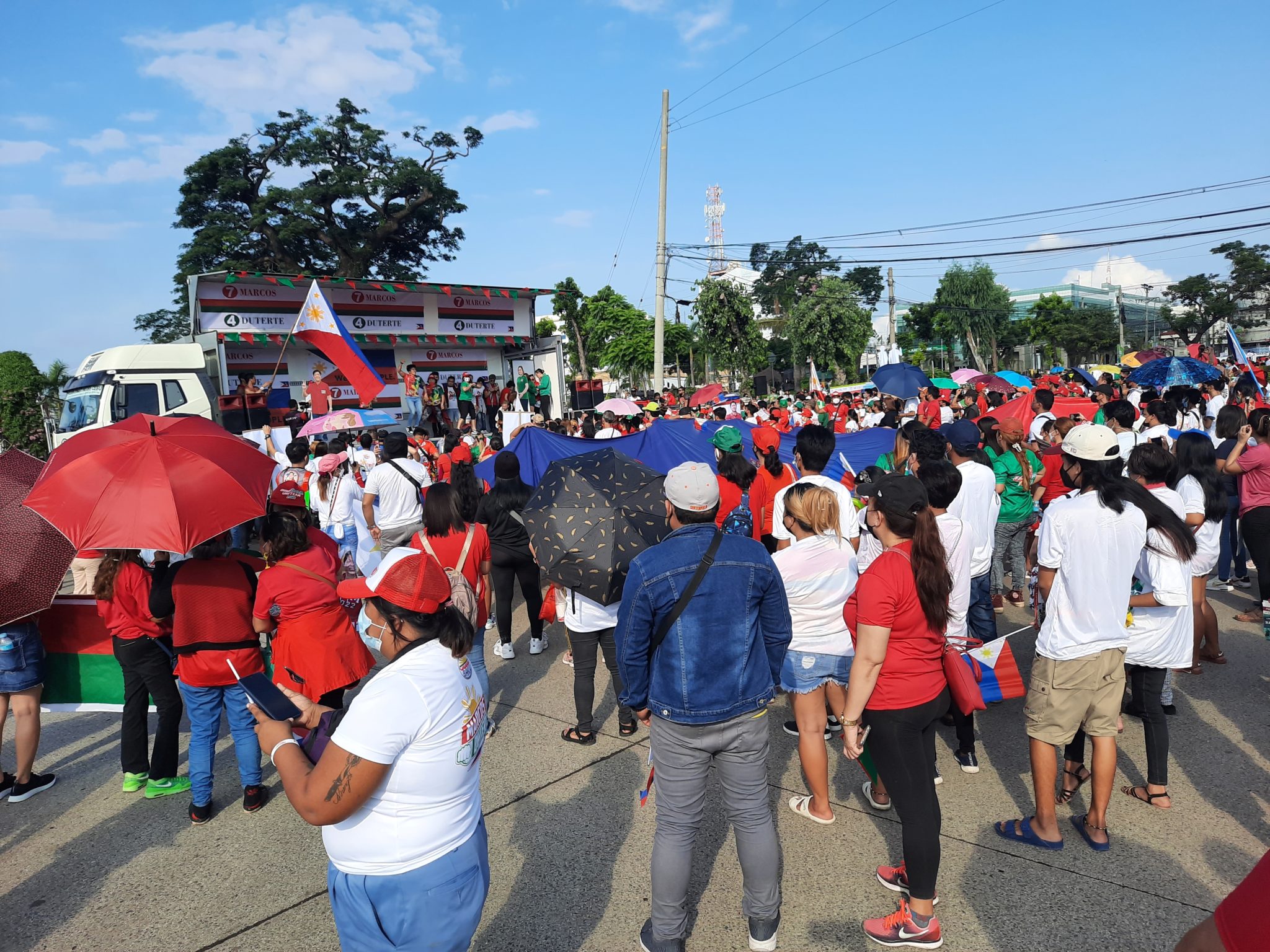 3,000 supporters join 'unity walk' in Cebu City for Bongbong Marcos ...