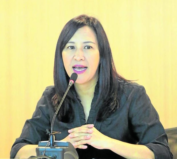 Belmonte tasks city engineers: Probe collapsed wall inside QC hall ...