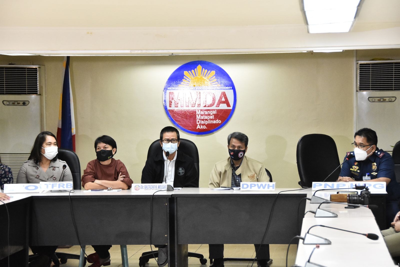 MMDA officials, employees barred from using sirens, blinkers – OIC ...