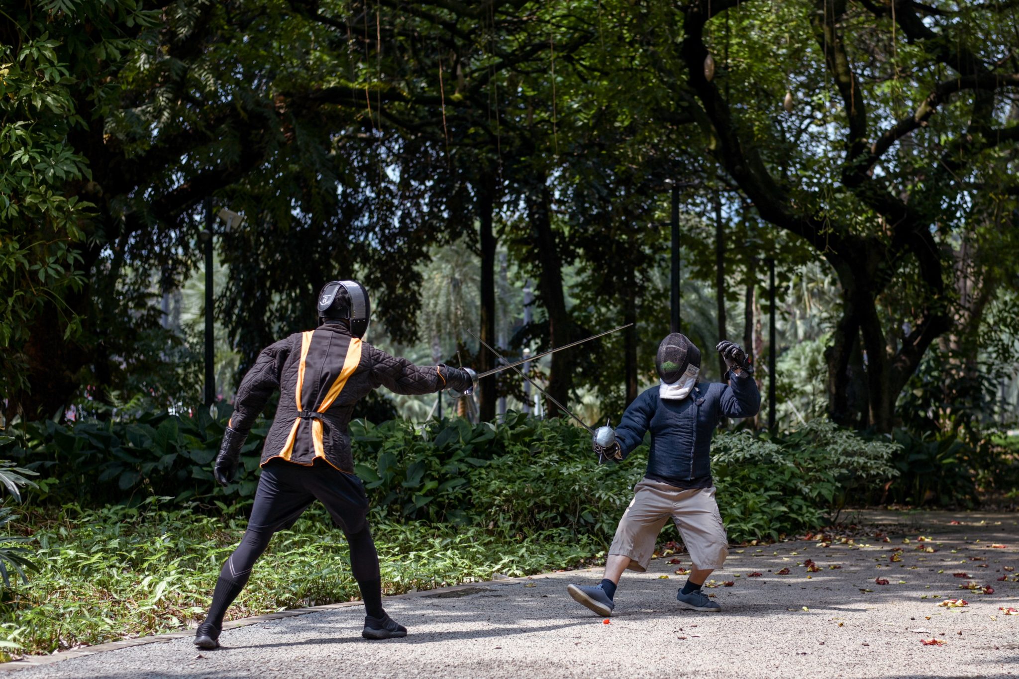 Indonesian knights keep medieval swordfighting alive | Inquirer News