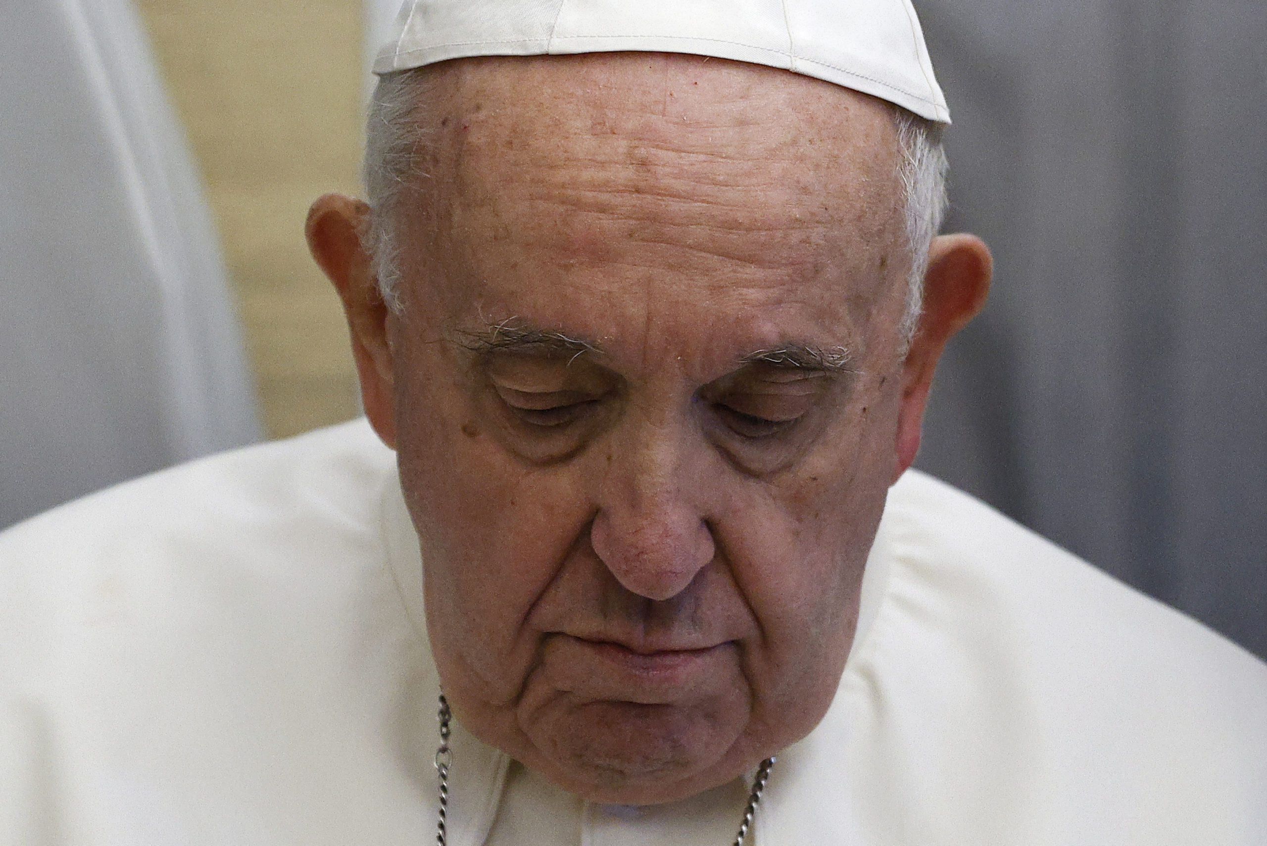 Hearing Canada Indigenous horror like being ‘slapped’—Pope Francis ...