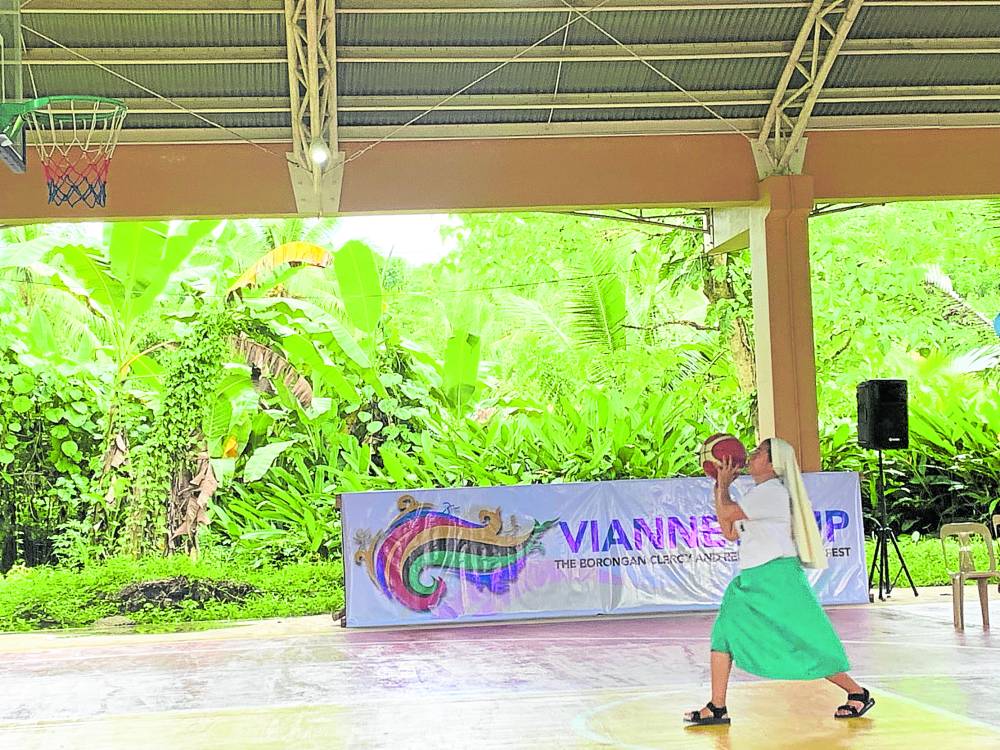 In Borongan, nuns play hoops (not mahjong) | Inquirer News