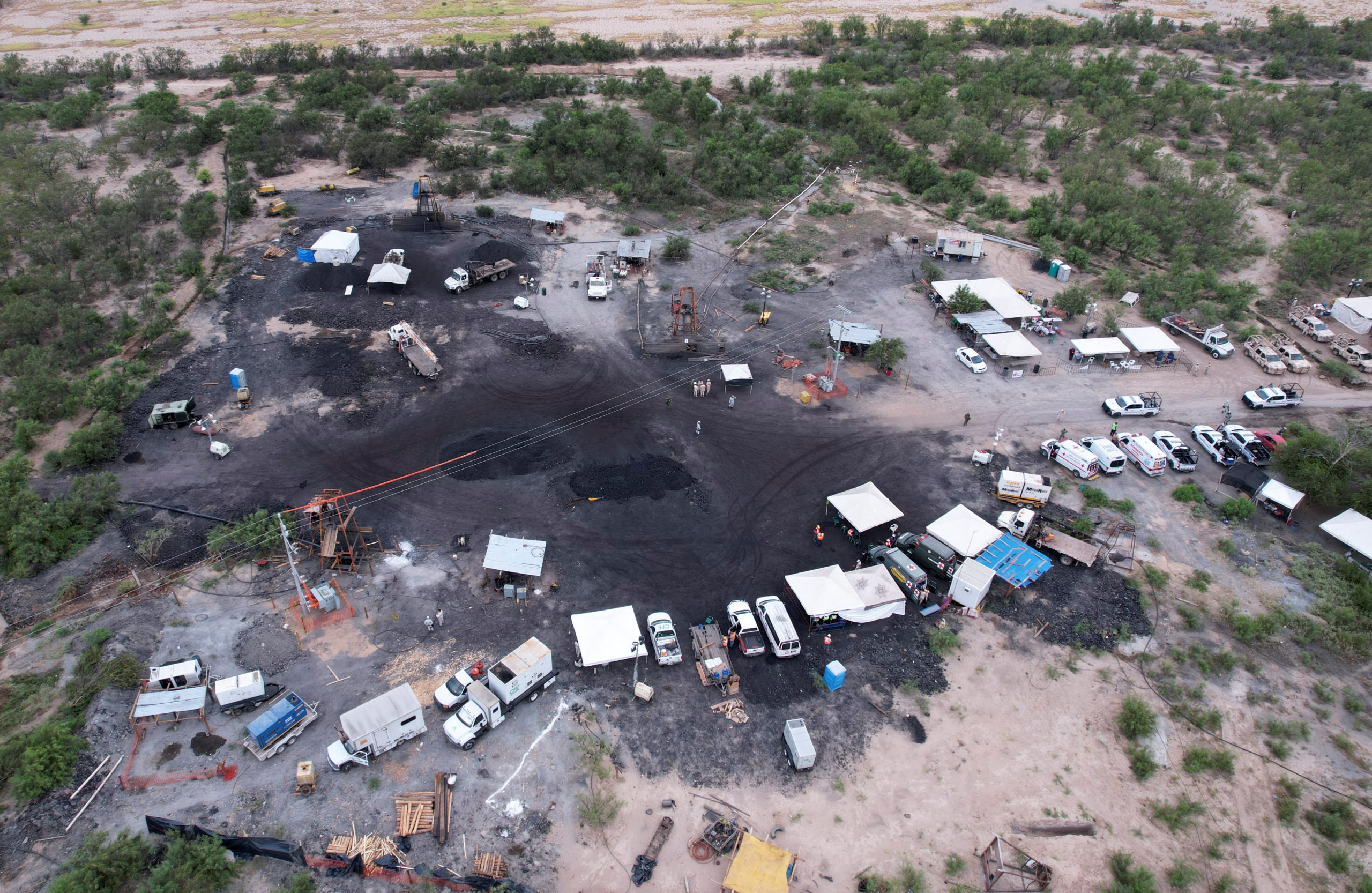 'Time against us' in bid to rescue 10 Mexican miners after 3 days ...