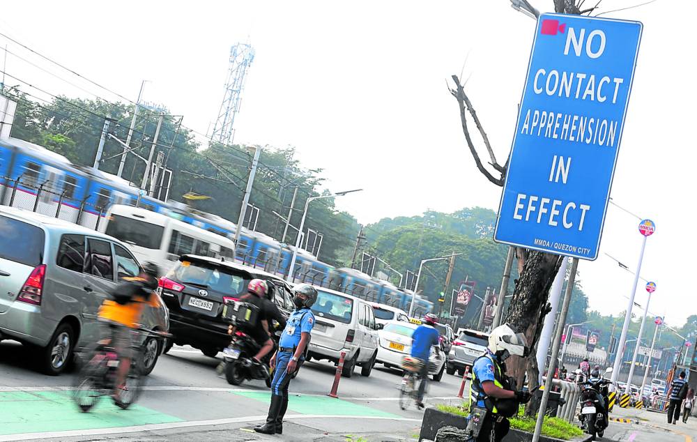 MMDA needs 8,000 traffic enforcers to man NCR, but it has less than ...