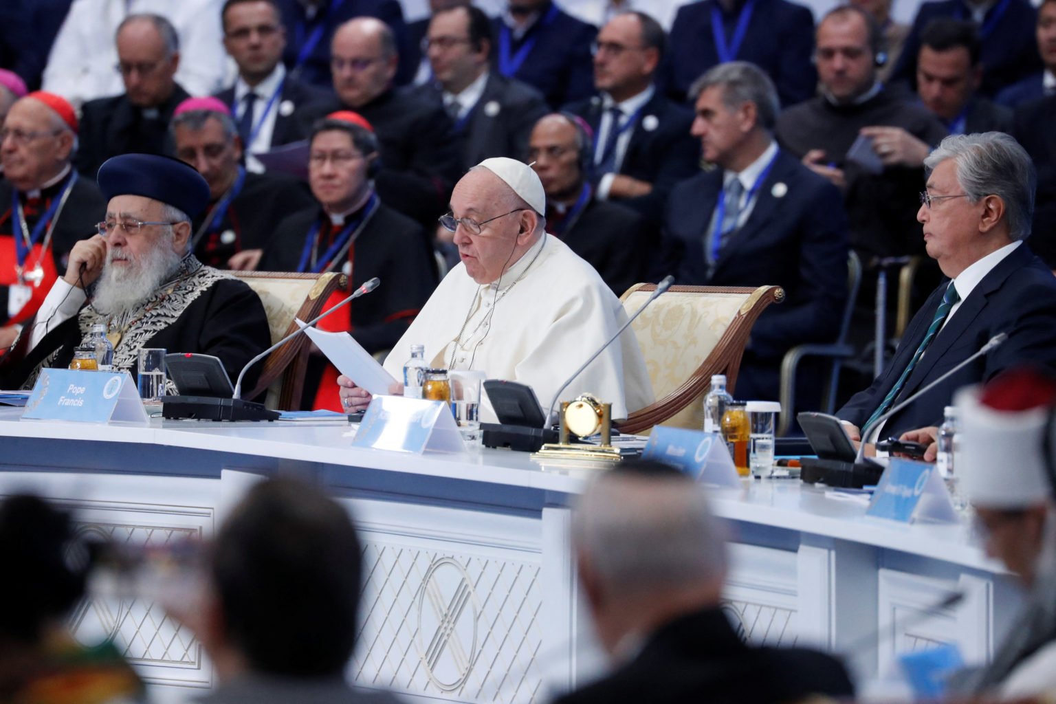 God does not back war, Pope Francis says in apparent criticism of ...