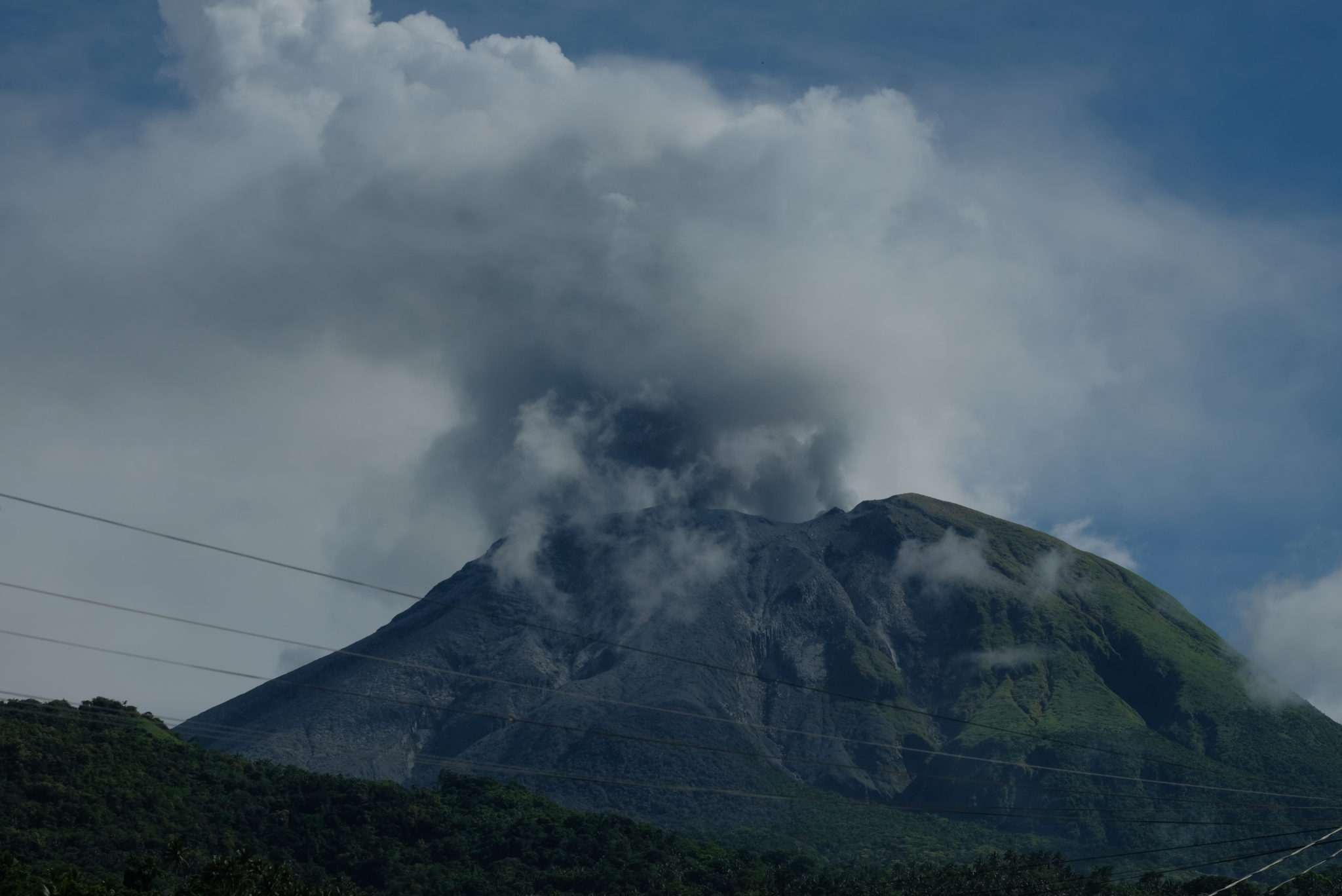 313 quakes recorded in Bulusan Volcano in past 24 hours | Inquirer News