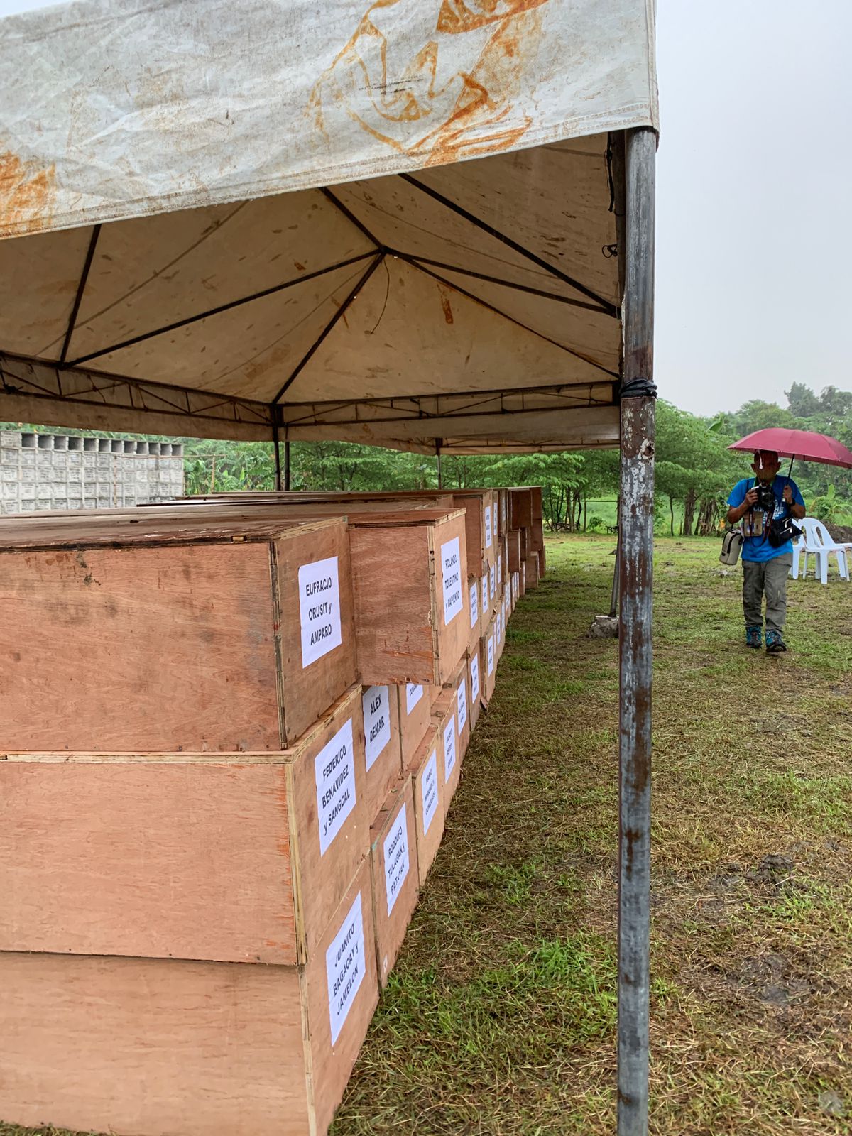 LOOK: Remains of 60 Bilibid inmates interred | Inquirer News