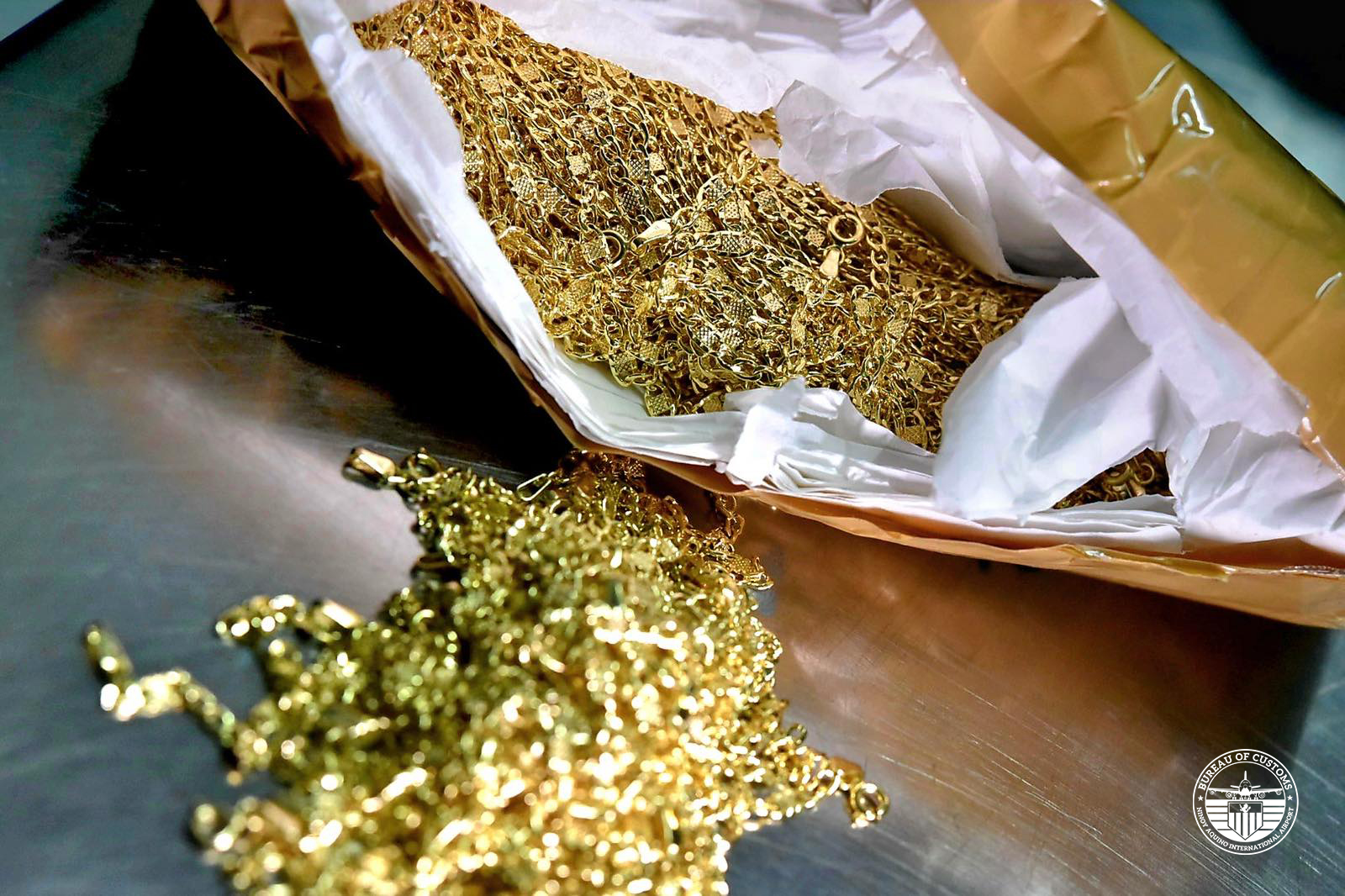 Gold luck! BOC stunned to find gold jewels worth P80M on plane toilet ...