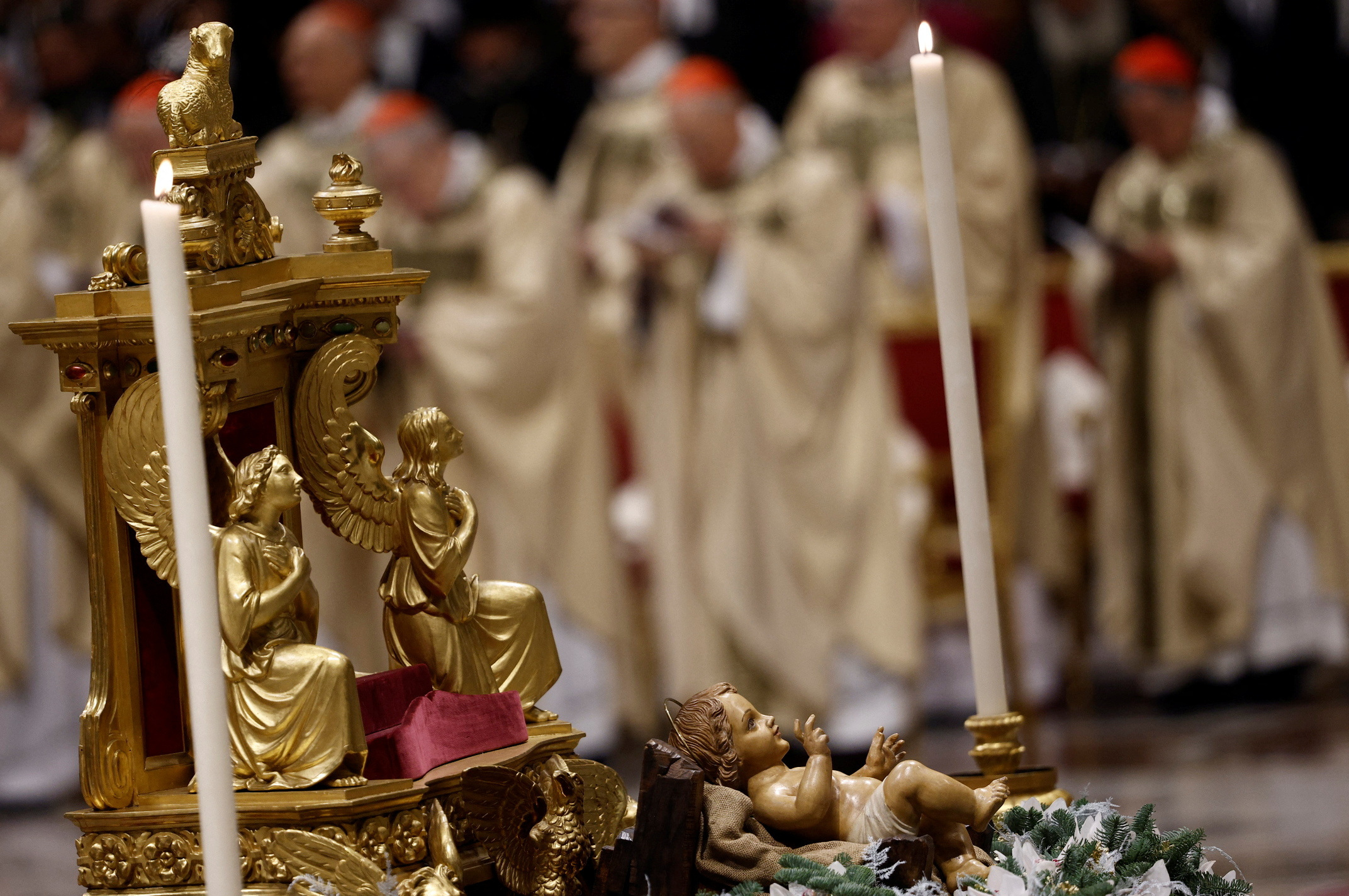 Remember the war-weary and the poor, Pope Francis urges on Christmas Eve | Inquirer News