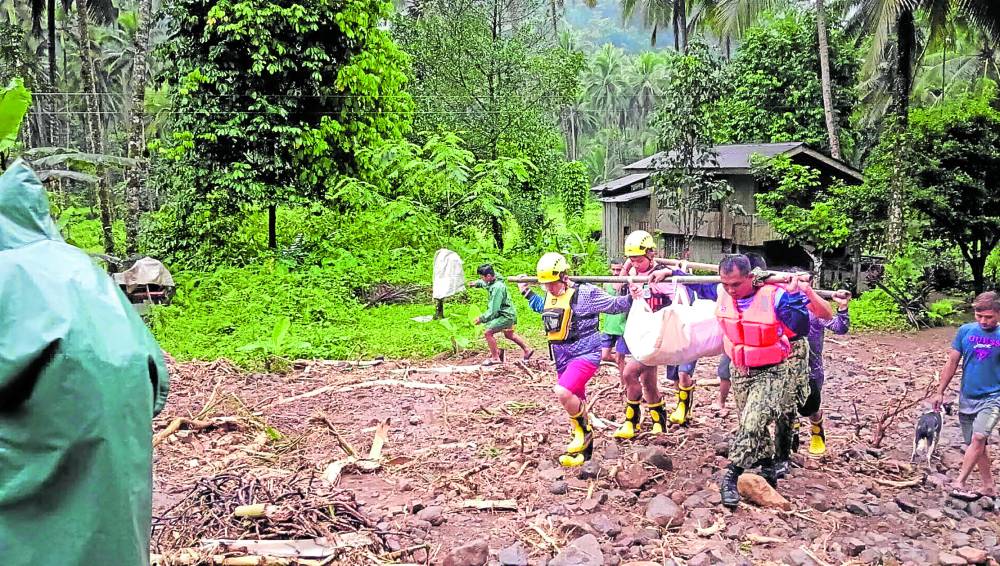 Heavy rains continue to pound Mindanao, Eastern Visayas | Inquirer News
