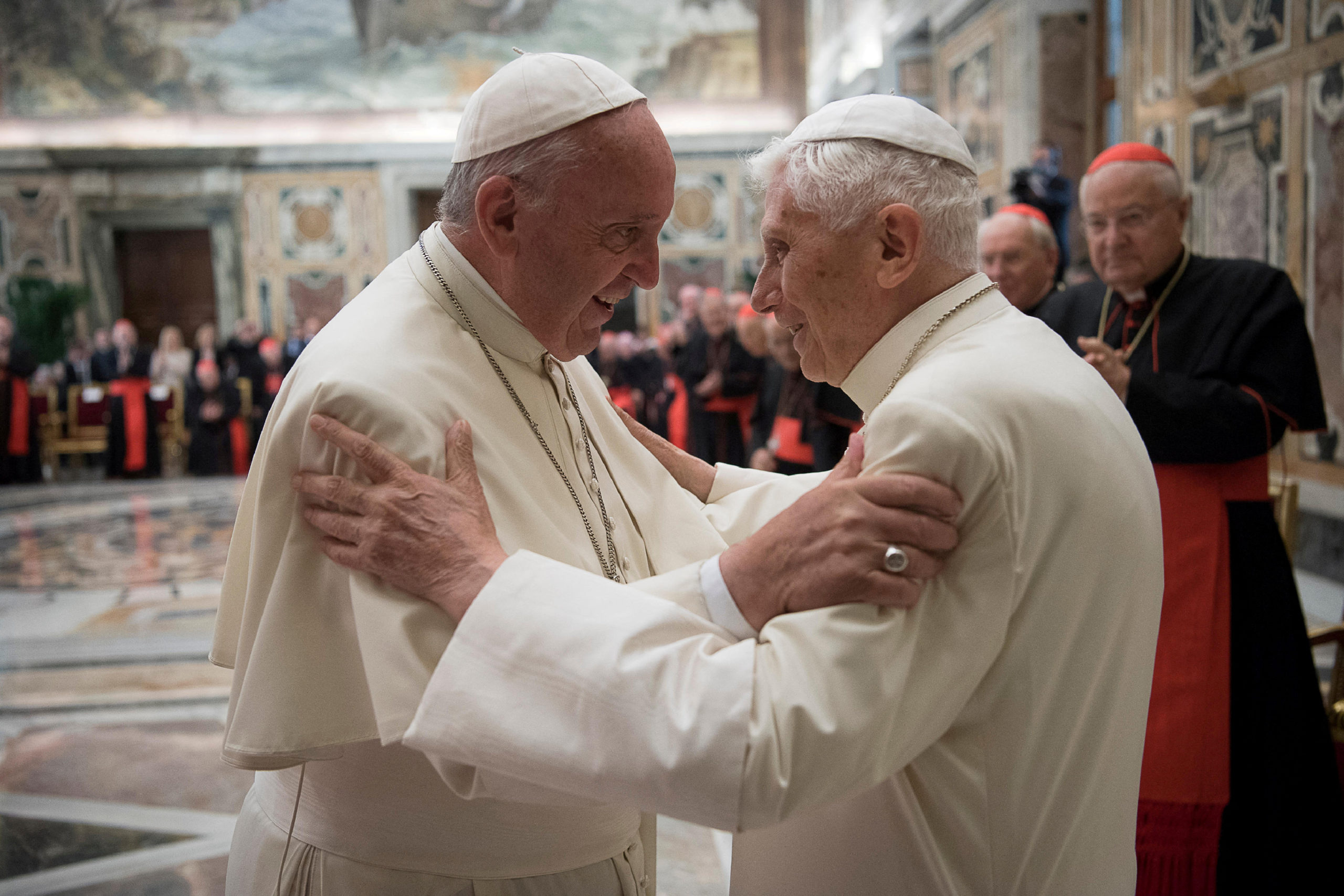 Two popes in the Vatican - sometimes more crowd than company | Inquirer ...