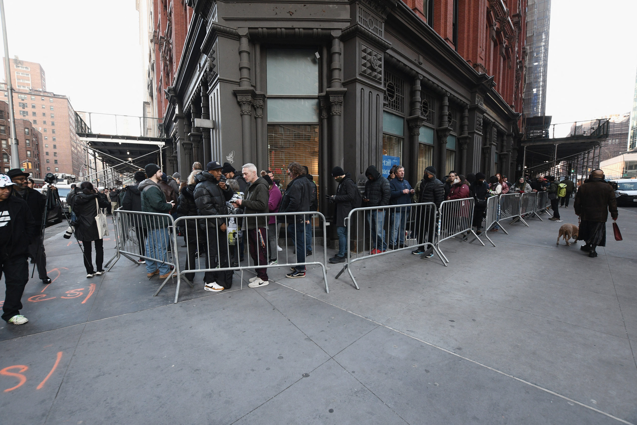 First legal recreational marijuana shop opens in New York City ...