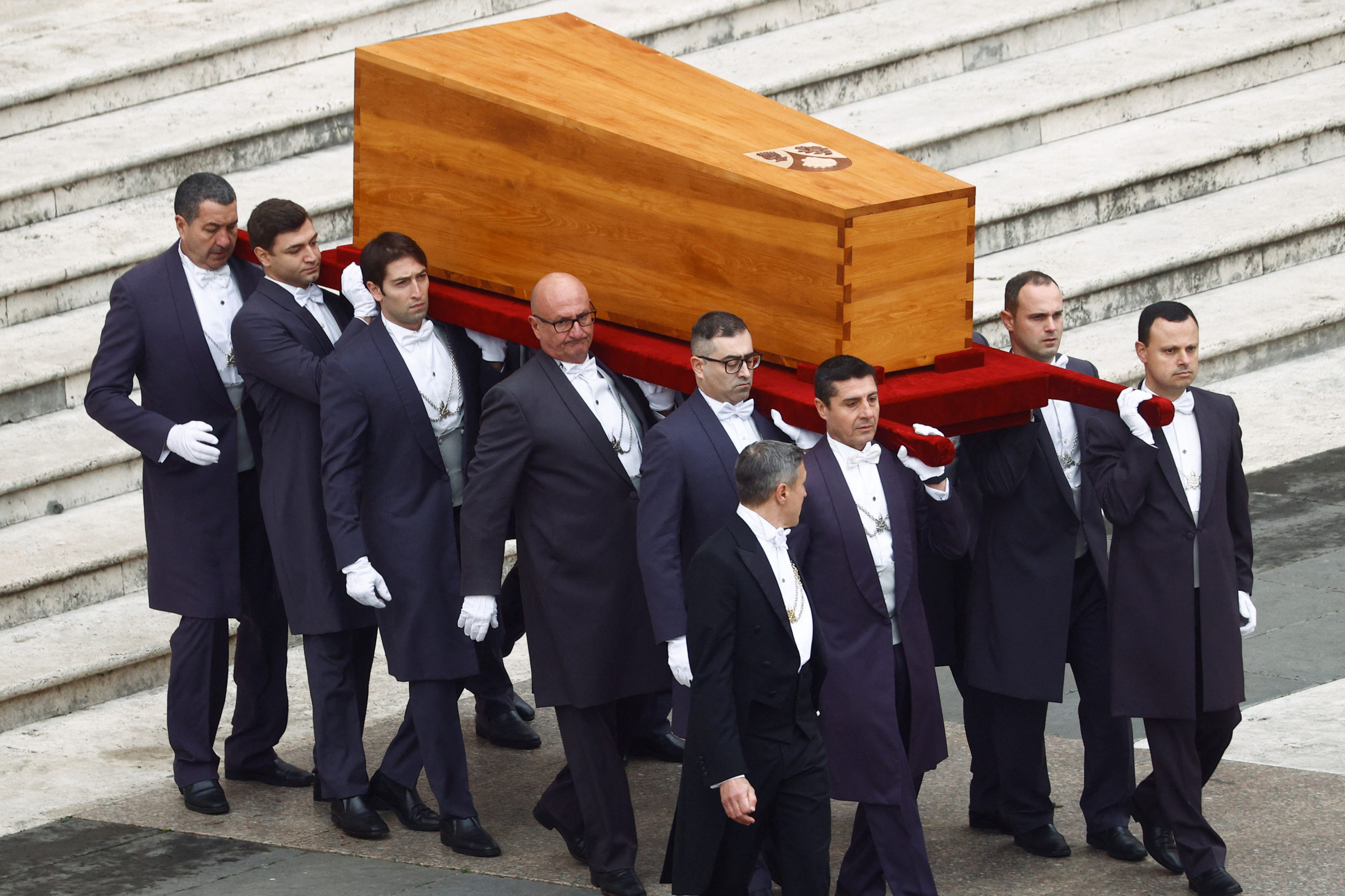 Pope Benedict's coffin carried into St. Peter's Square for funeral ...