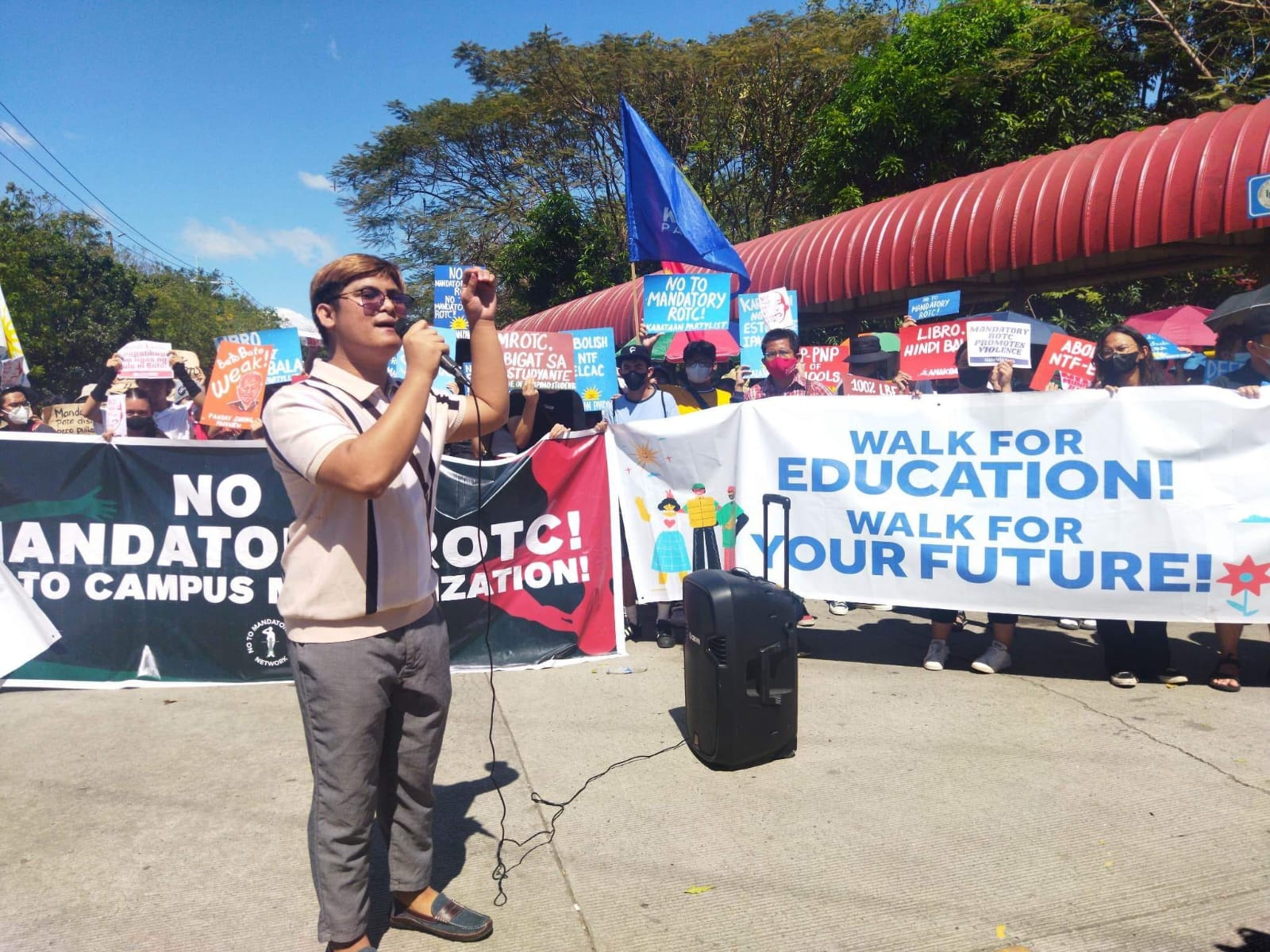 Dela Rosa hits rallyists vs mandatory ROTC: 'Halata naman, mga pula ...