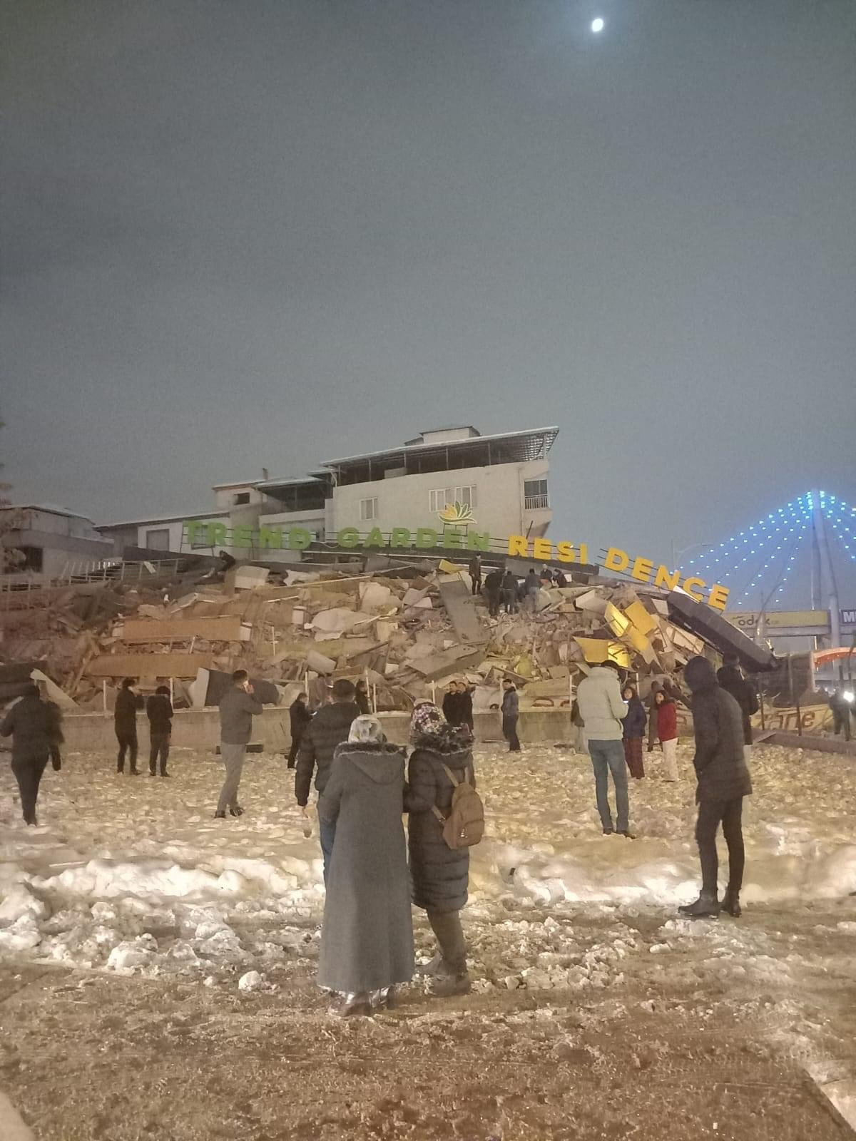 Major earthquake hits Turkey, Syria; over 1,400 dead, thousands injured ...